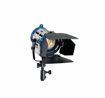 Arri 300 650 Fresnel Compact Light Kit LK-0005654 - BarnDoor Lighting