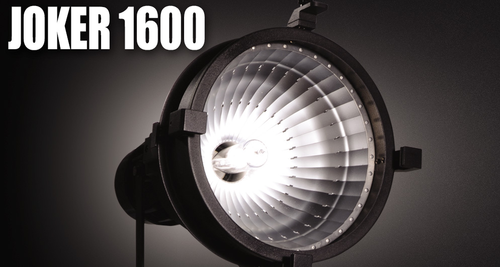 K5600 Joker 1600W Zoom HMI Light Kit - BarnDoor