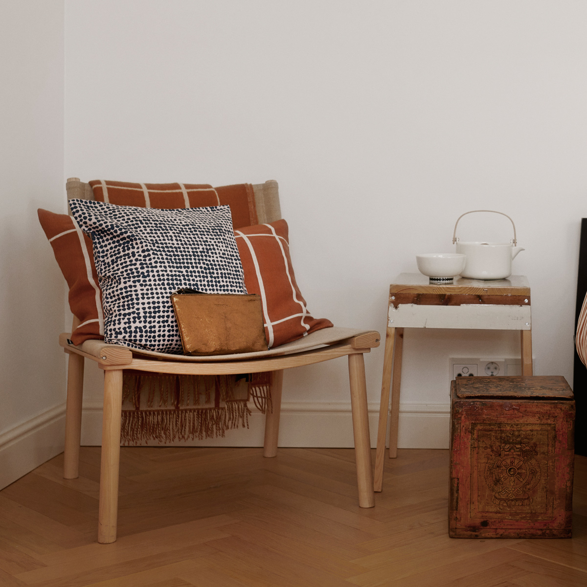 Marimekko Tiiliskivi Terracotta / Cream Blanket - Blankets