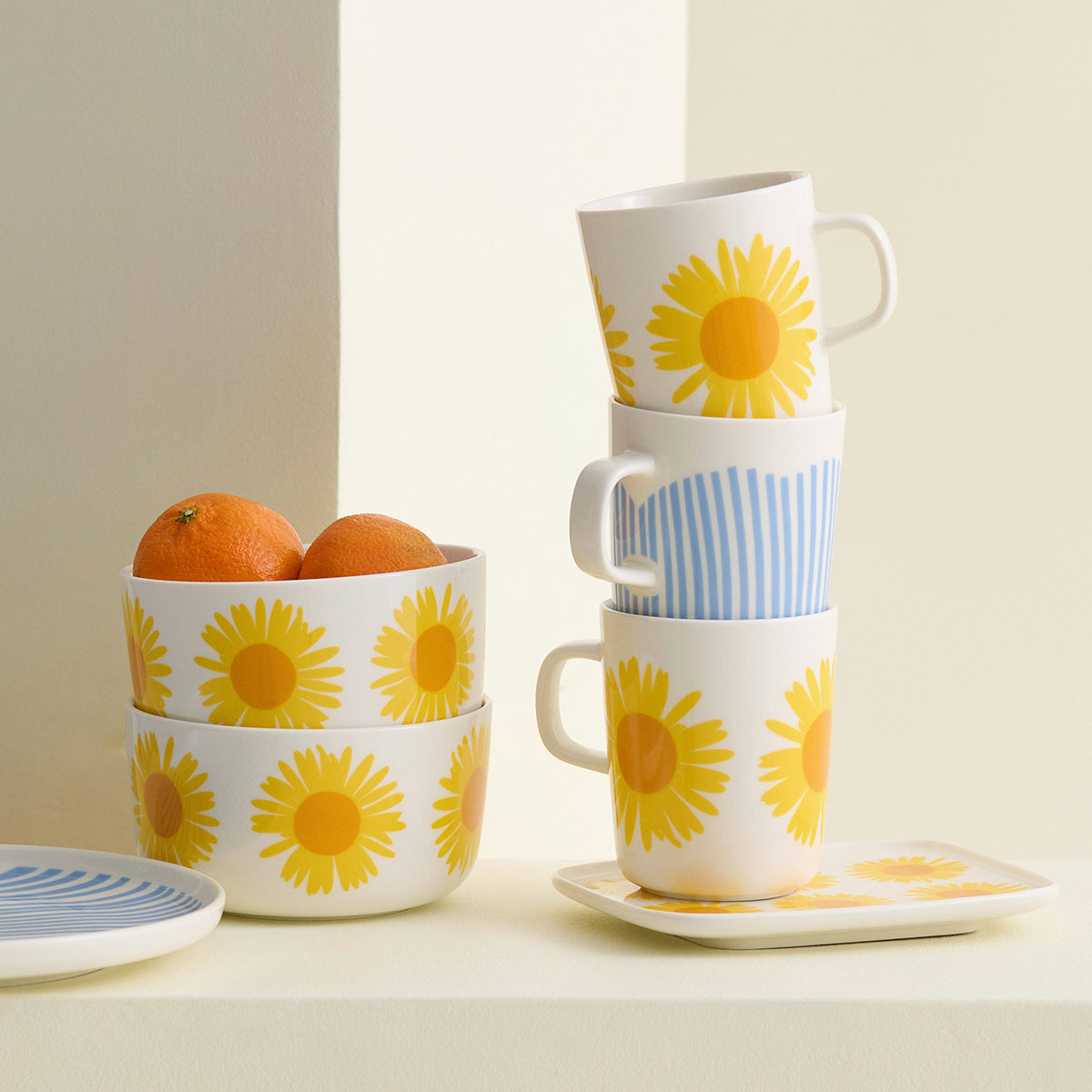 Marimekko Uimari White / Light Blue Oiva Mug - Marimekko Sale