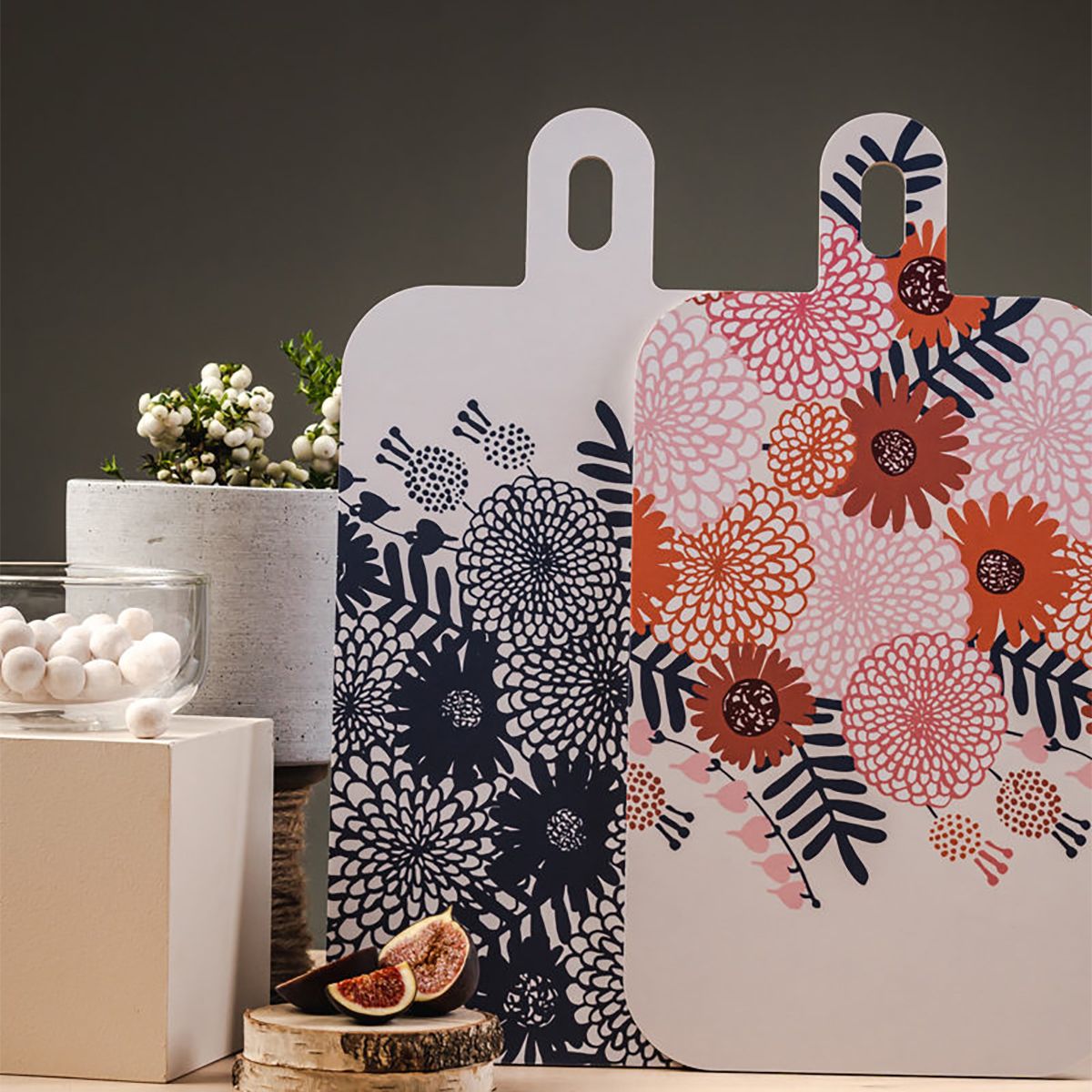 Muurla Dahlia Pink / Navy Reversible Chop & Serve Board - Muurla
