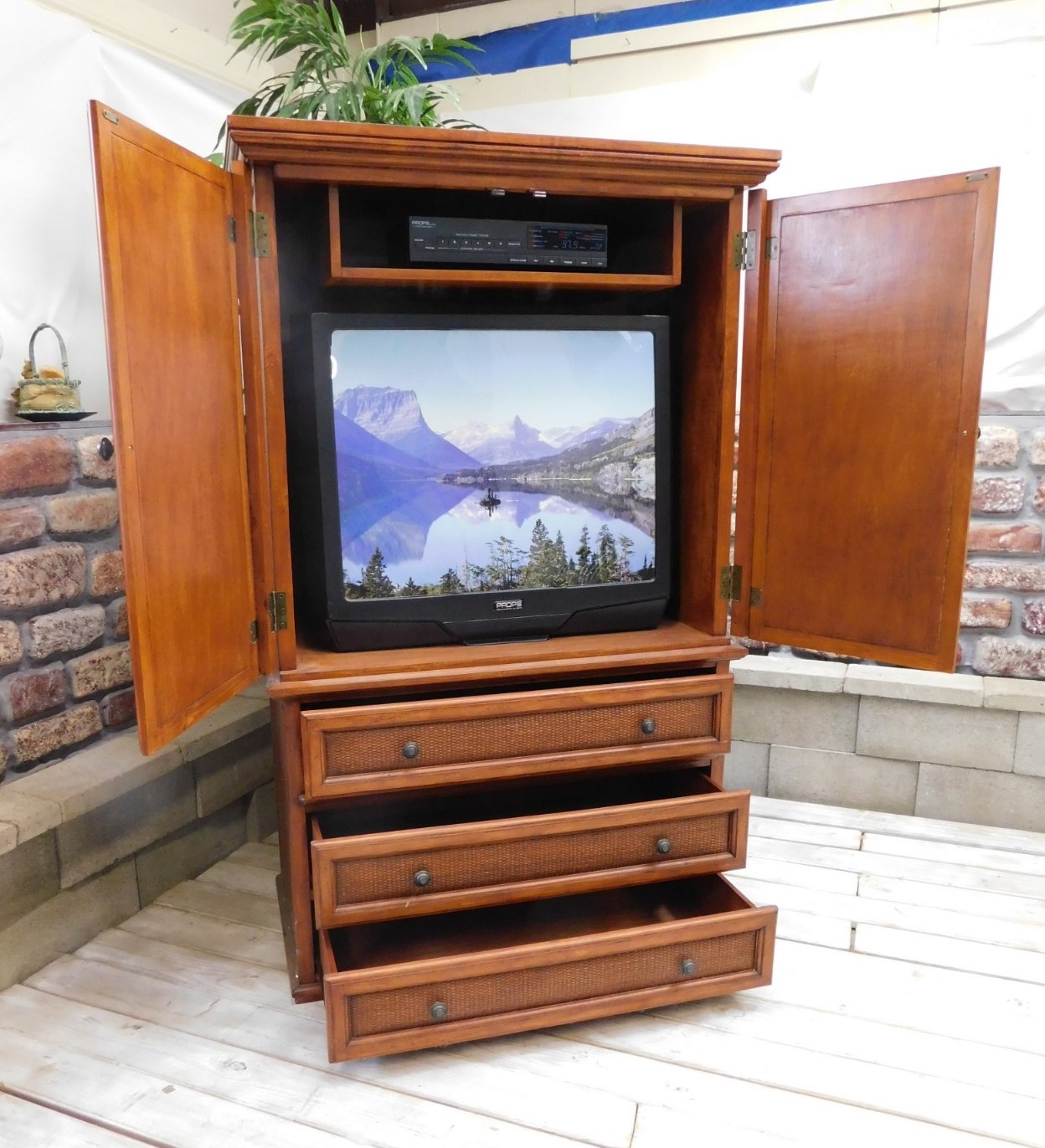 Milan TV Armoire (MF)