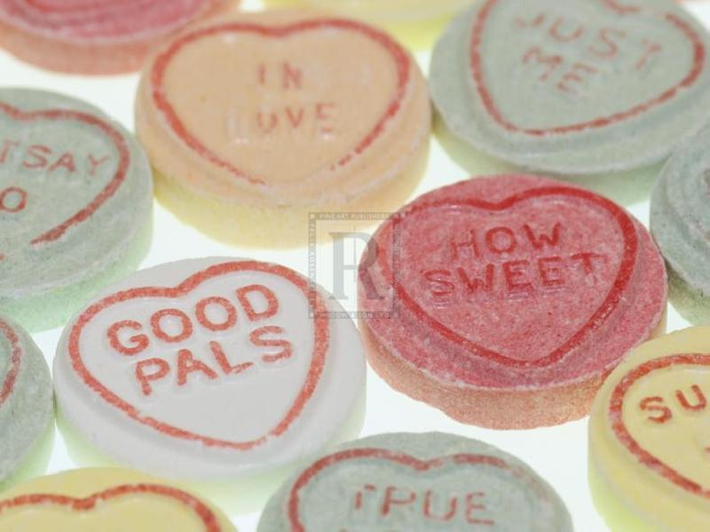 Linda Wood 40 x 30 in. Open Giclee Canvas:"How Sweet" - Linda Wood