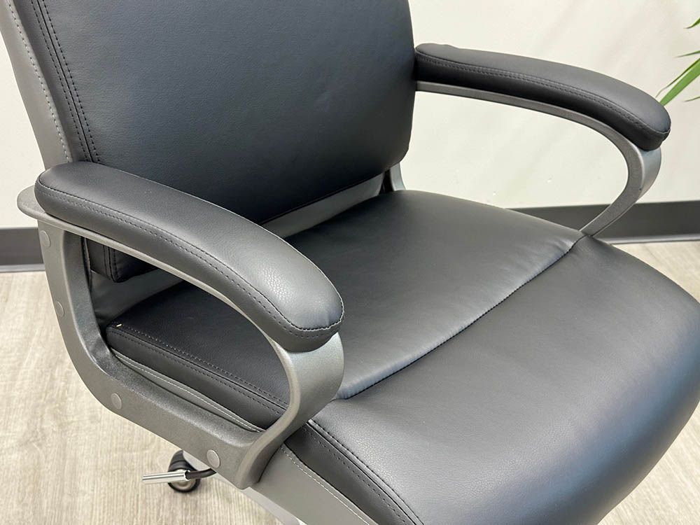 Black and Gray Leather Desk Chair