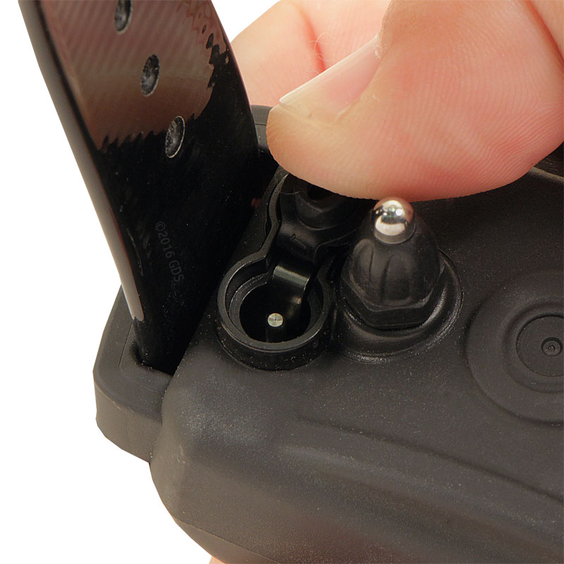 MOPIX - Bark Collar Mud Plug Detail.