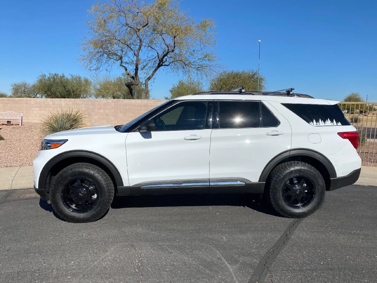 Ford Explorer Lifted
