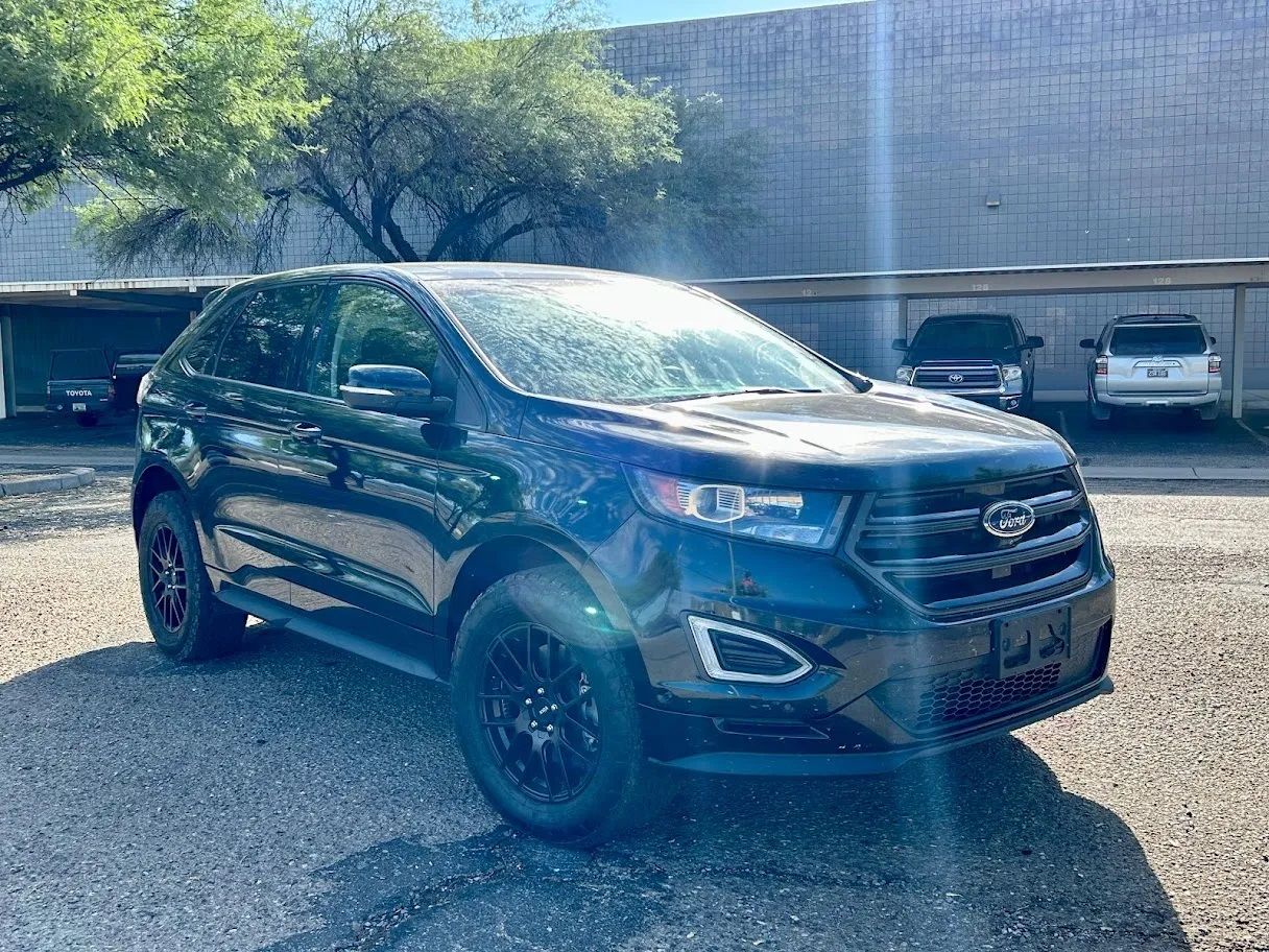 Lifted Ford Edge