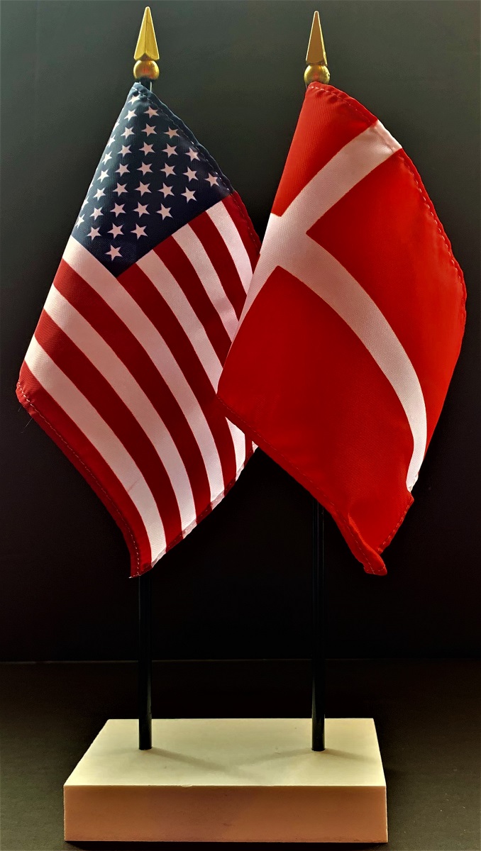 Denmark and US Flag Desk Set - Denmark