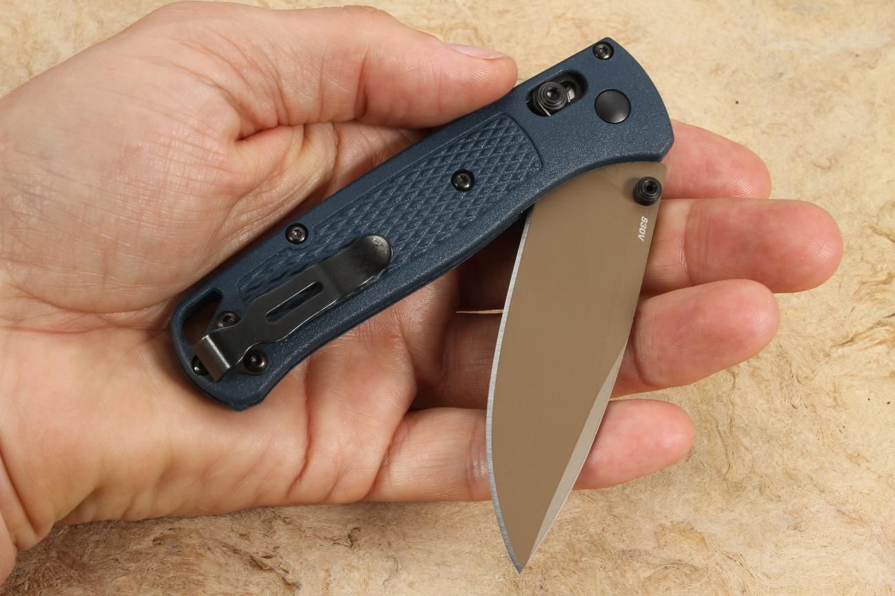 Benchmade 535FE-05 Bugout - Axis Lock - Crater Blue & FDE + Free Shipping