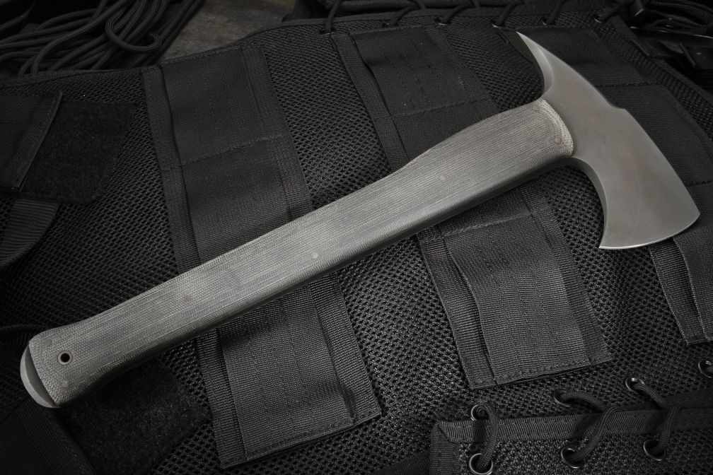 Winkler Combat Axe - Black Canvas Laminate