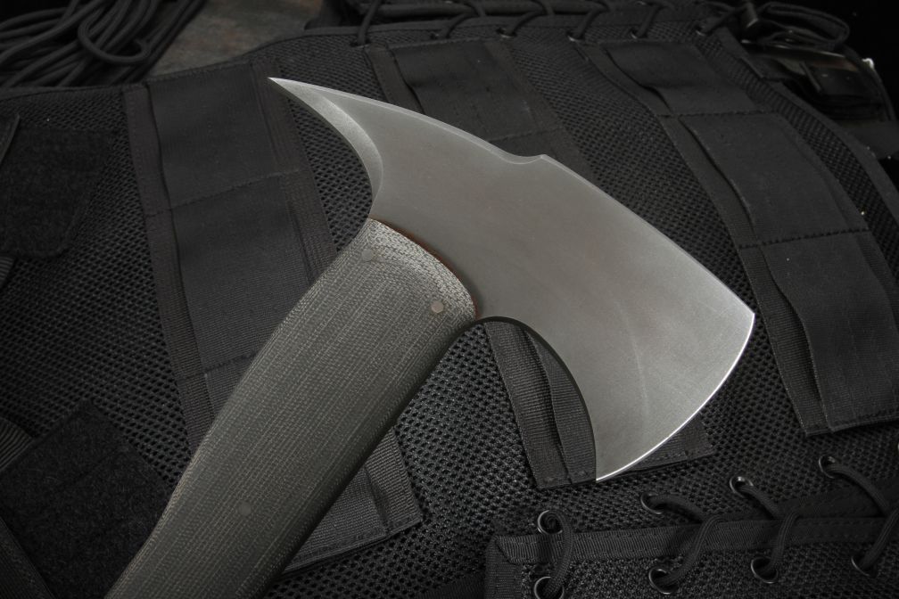 Winkler Combat Axe - Black Canvas Laminate