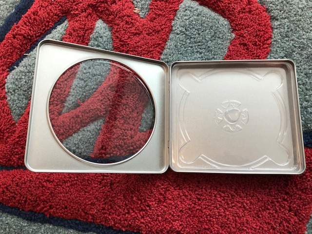 SQUARE TIN CD CASE W/WINDOW W /CLEAR TRAY BL801, 100 PCS