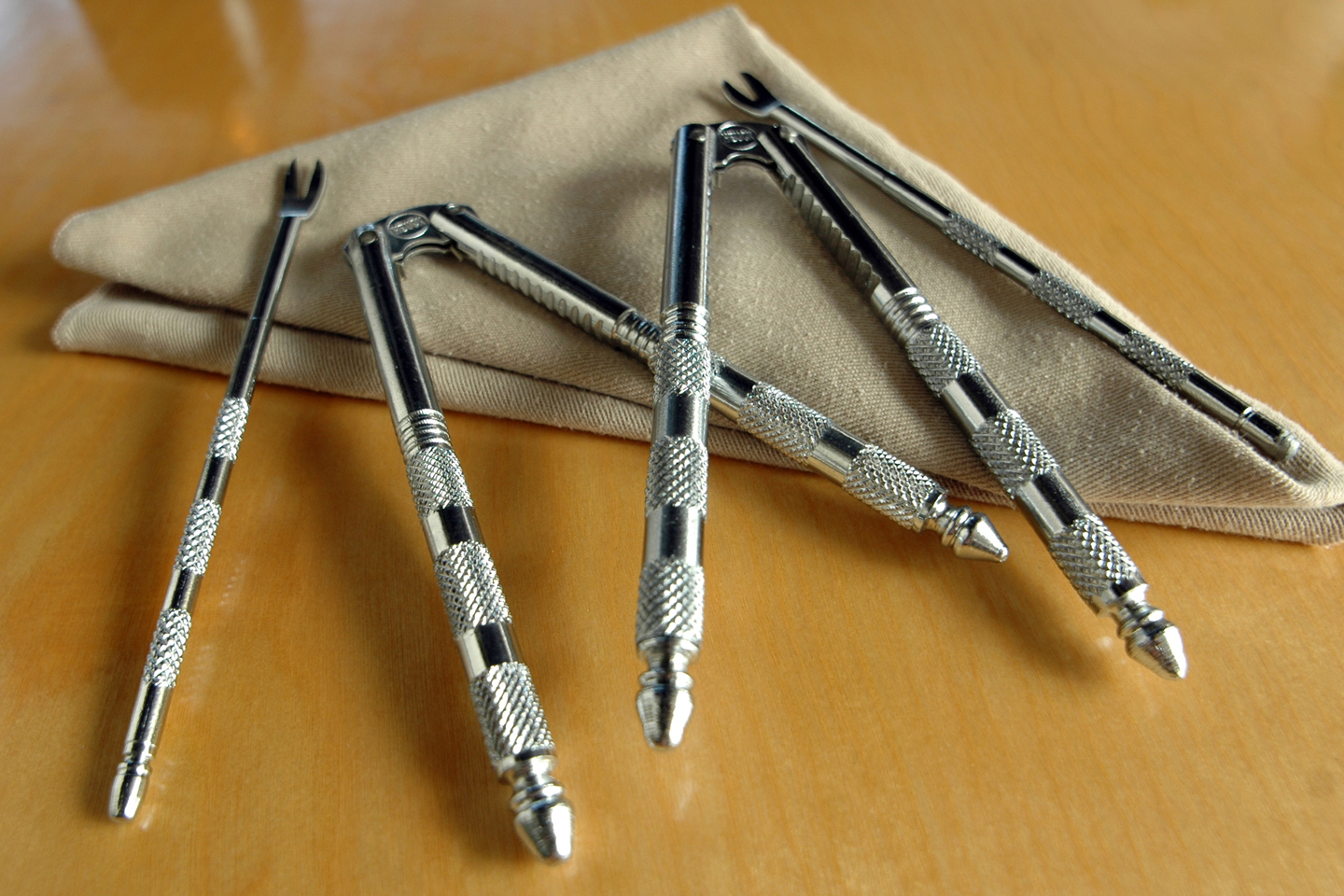 Lobster Shell Breaker & Pick Kit