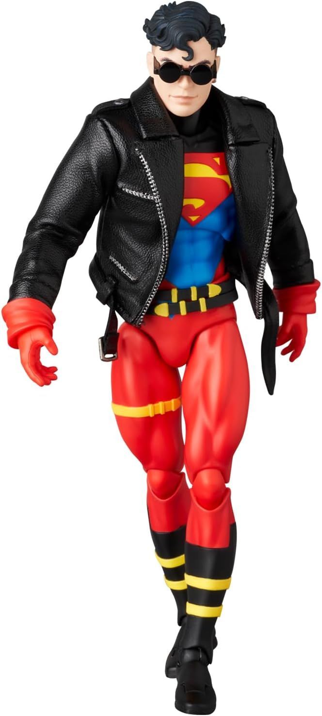 Medicom MAFEX No..232 Superboy (Return of Superman) Action Figure
