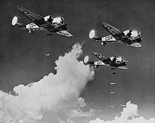 WWII Aircraft Photos For Sale - Photographs, Prints, Posters, Picture Licensing & Image Research