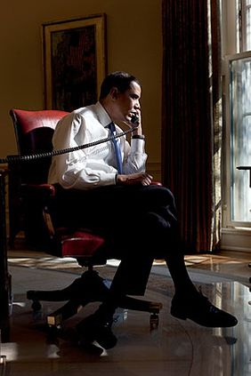 President Obama Phone Call with Iraqi Prime Minister 2009 Photo Print ...