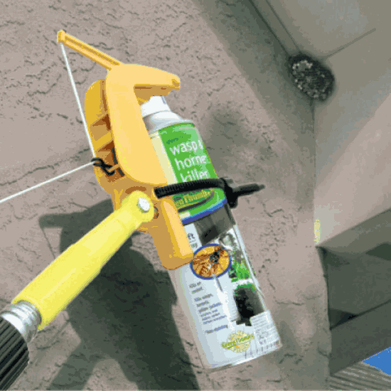 Gotcha Sprayer GS0104 Pest Control Bellow Duster Aerosol Can Wasp Nest ...