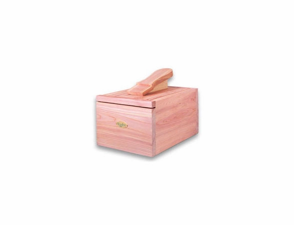 Professional-Style Cedar Shoe Valet
