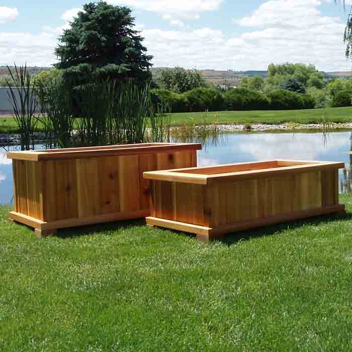 Cedar Wood Villa Rectangular Patio Planter – Two Sizes