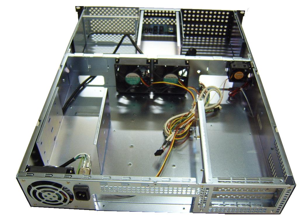 RM2024 2U Rackmount Chassis 4 Bays : Exposed 2 x 5.25" + Internal 2 x 3 ...
