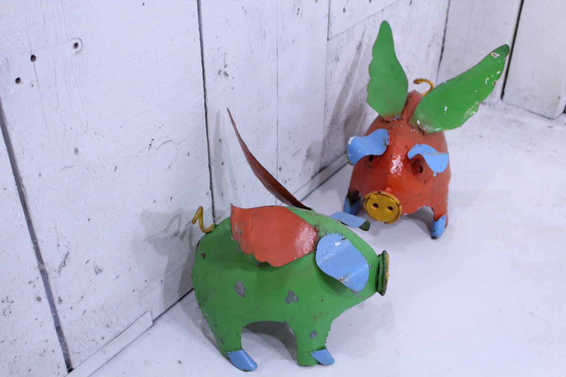 12" Metal Flying Pig Yard Art