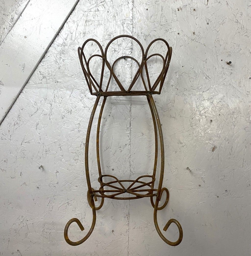 19.5" Wrought Iron Small Plant Stand Decorative Container