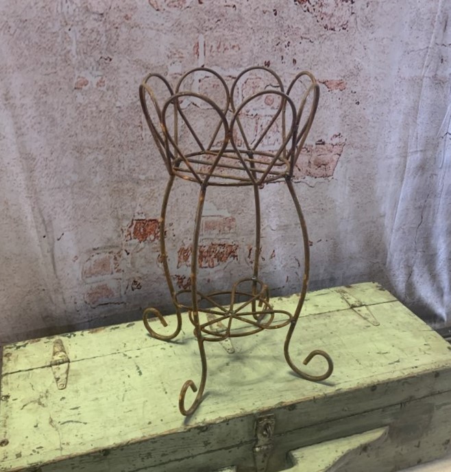 19.5" Wrought Iron Small Plant Stand Decorative Container