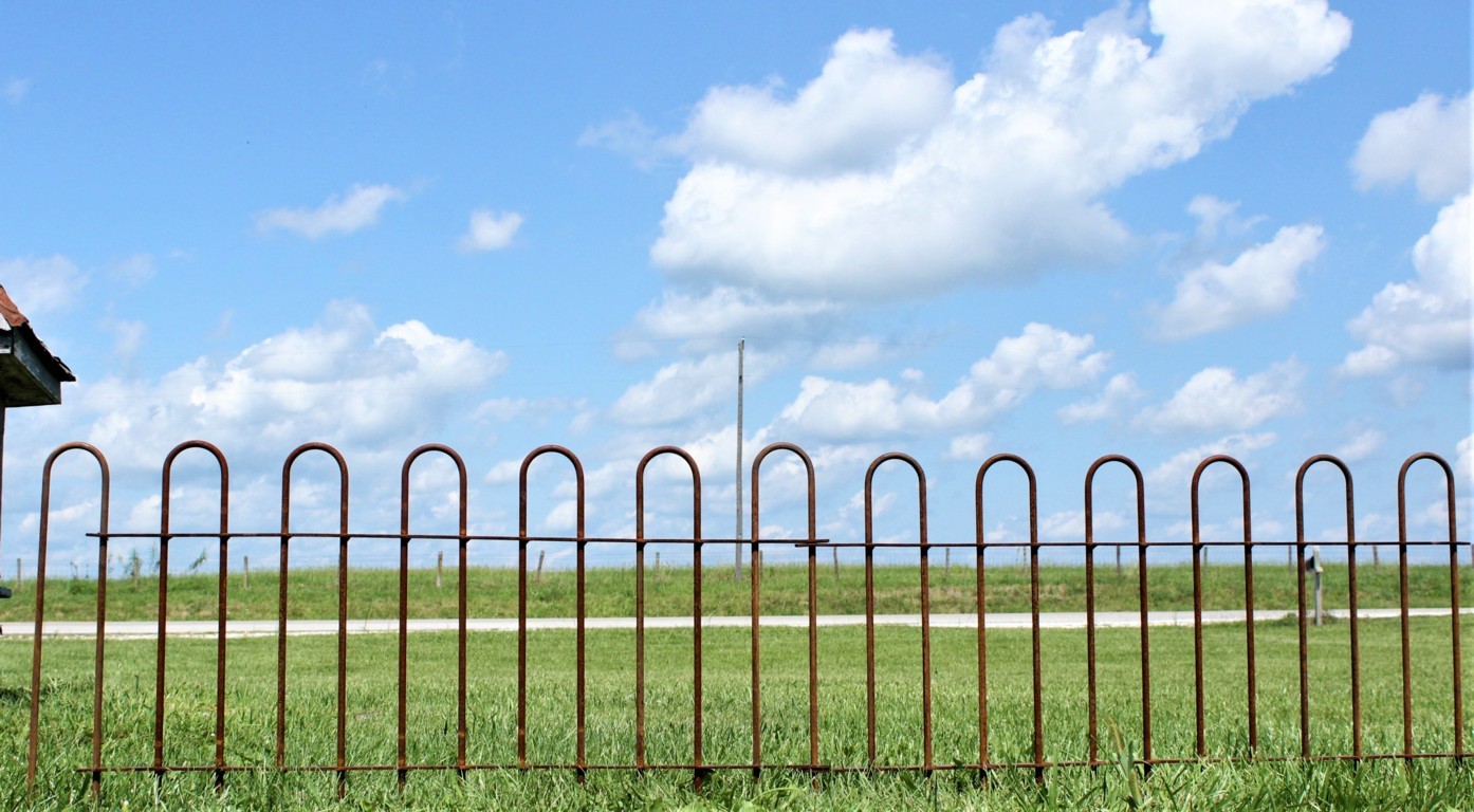 2' Hairpin Wrought Iron Fence Panels - All Hoops