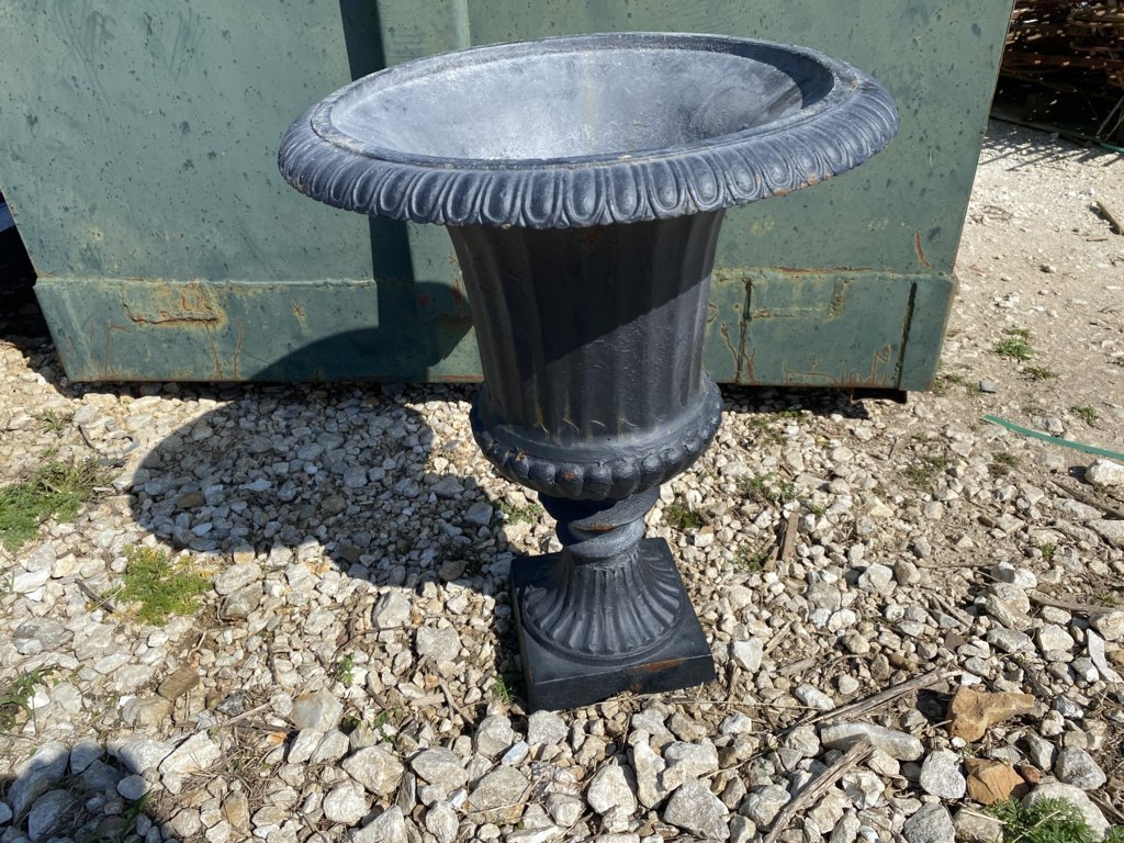27" Cast Iron Natalie Urn Flower Pot