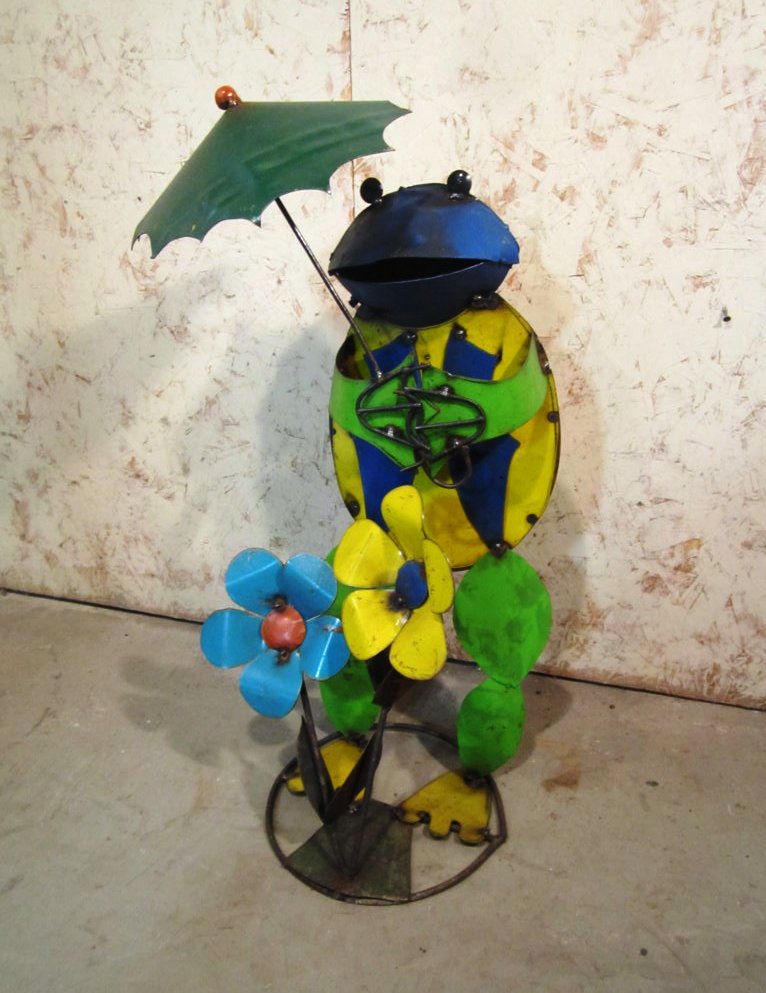 29" Recycled Metal Frog