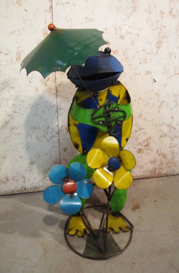 29" Recycled Metal Frog