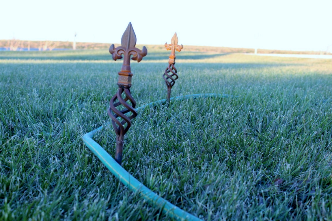 3 Metal Hose Guards Cast Iron Finial Garden Hose Guide