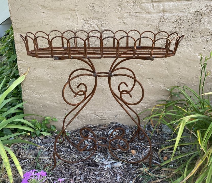 30" Wrought Iron Curl Fernery Metal Plant Stand