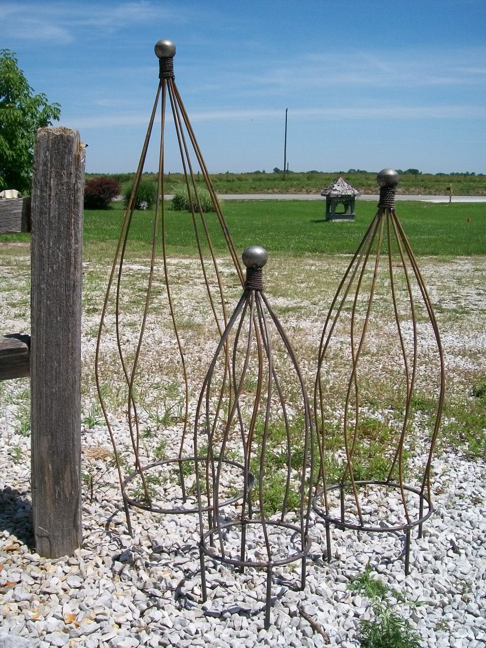 37" Wrought Iron Bali Ball Top Garden Topiary