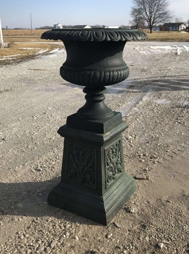 35" Tall 2-Piece Cast Iron Los Angeles Urn & Base