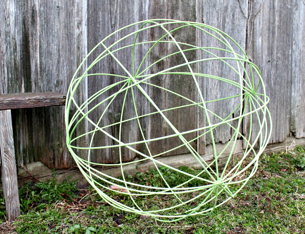 36" Garden Iron Ball Yard Sphere - Metal Globe