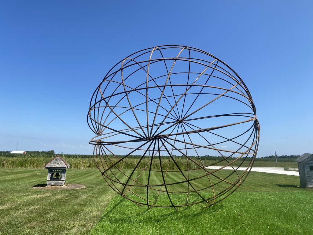 36" Garden Iron Ball Yard Sphere - Metal Globe