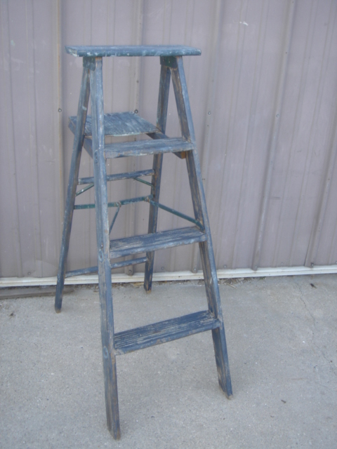 4 Step Stepladder - More Colors and Sizes Available