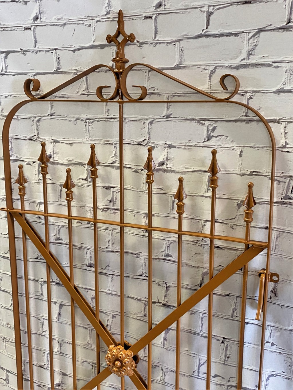 4't x 3'w Crisscross Medallion Metal Entry Gate