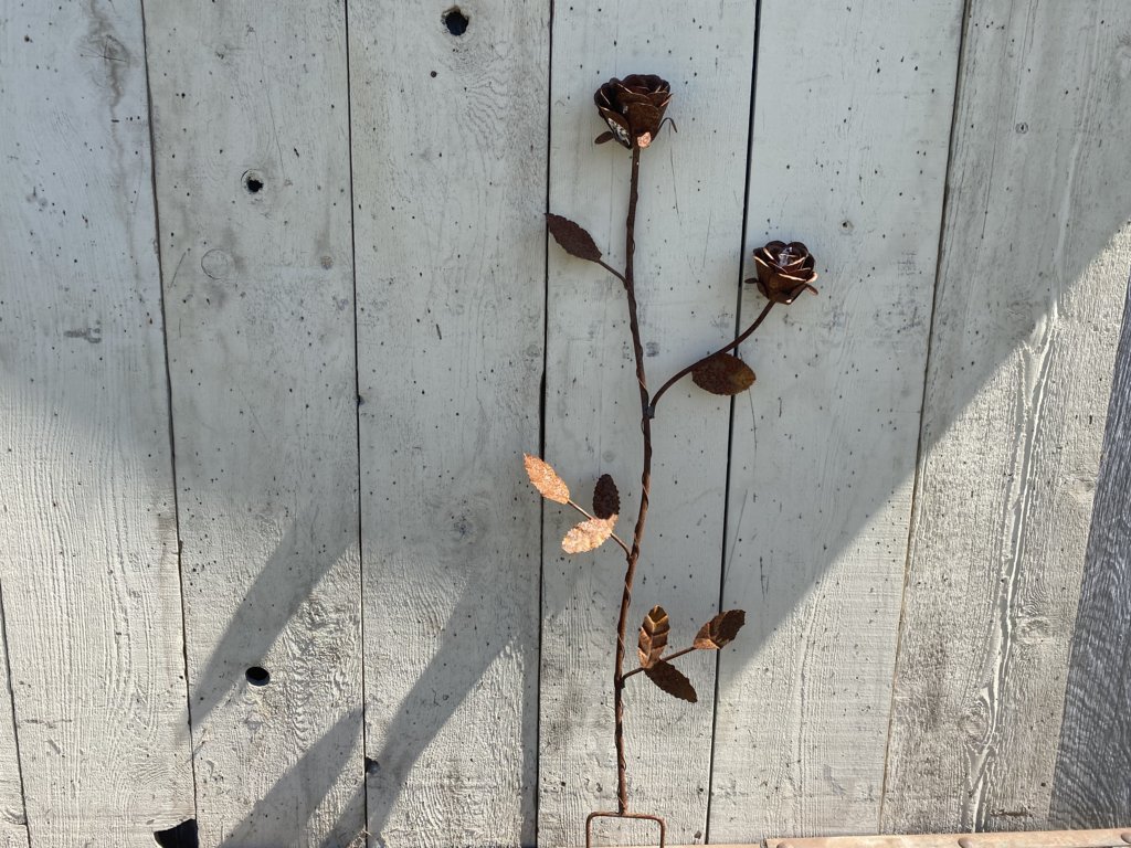 42" Metal Double Rose Flower Stake Garden Accent Yard Decoration