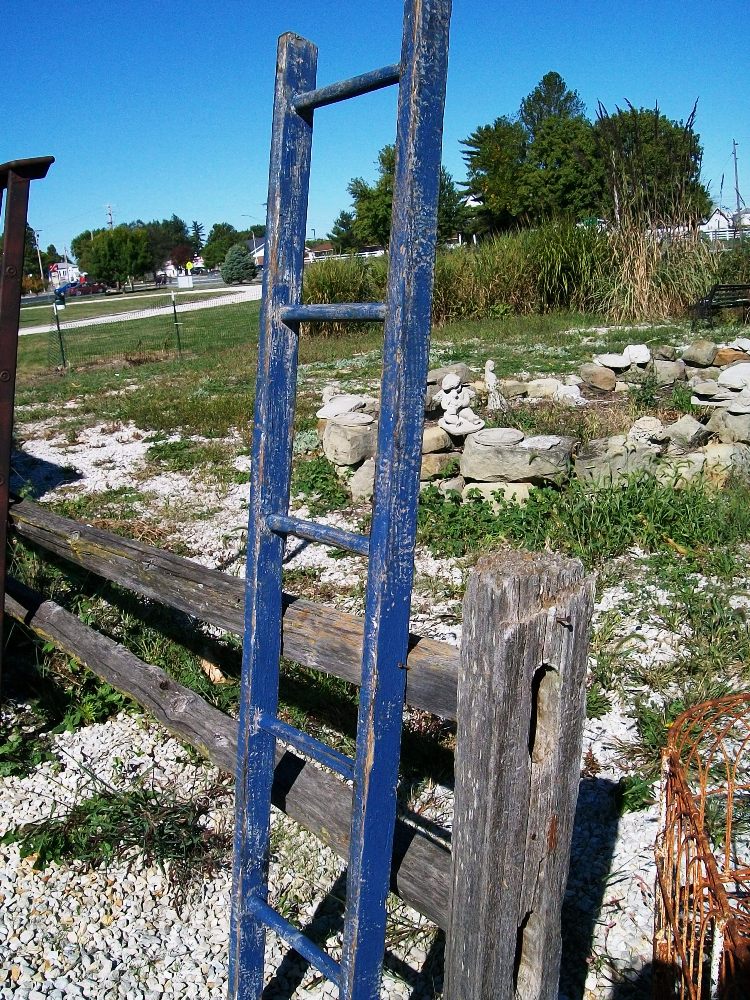 5 Rung Vintage Blue Ladder