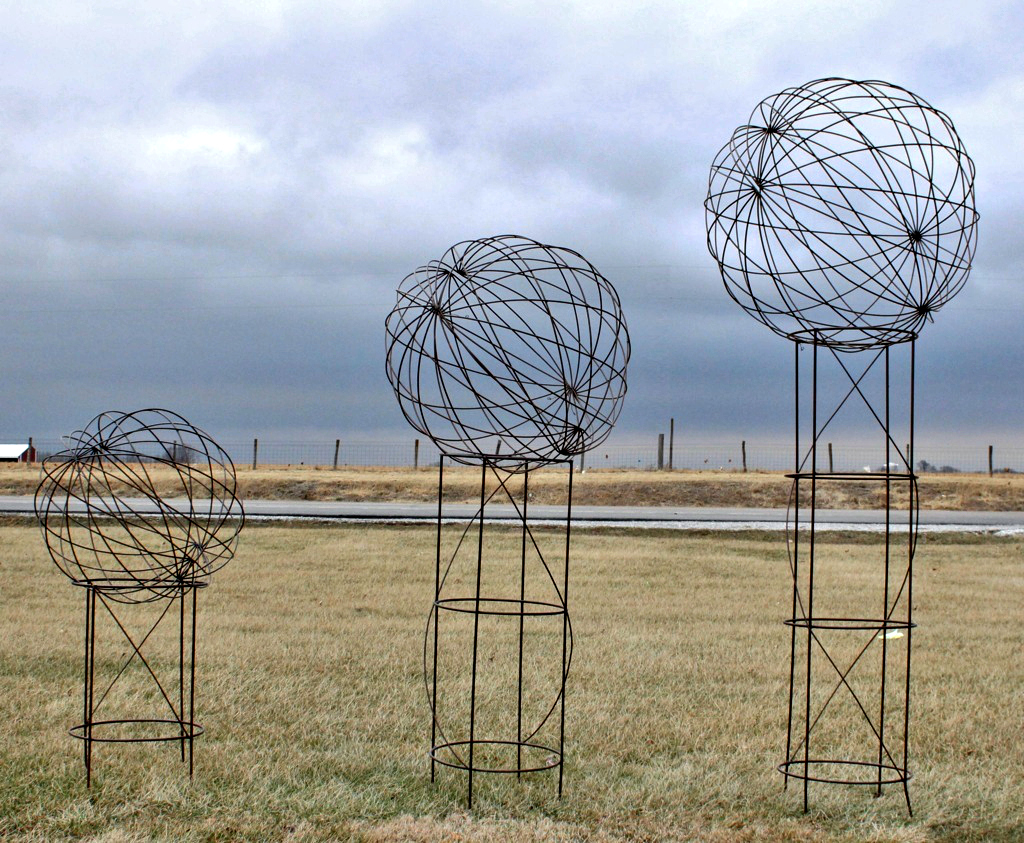 60" Small Tower Garden Ball Structure Decorative Yard Decor