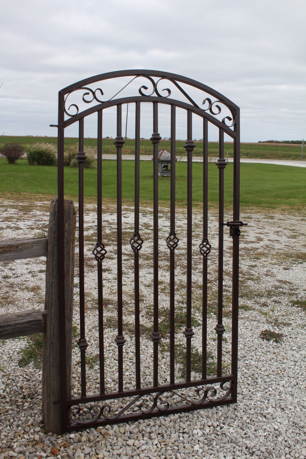 60" x 48" Decorative Donovan Iron Gate