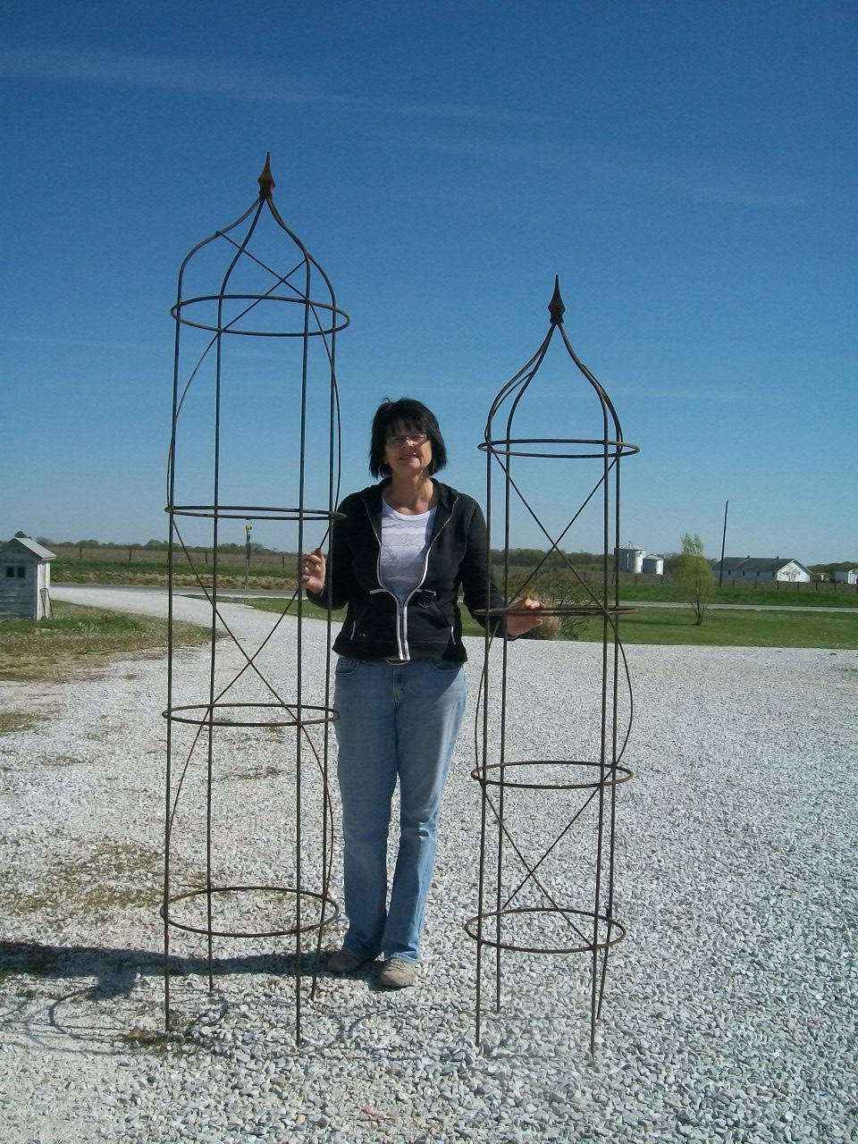 72" Metal Rose Vegetable Trellis - Pyramid Obelisk