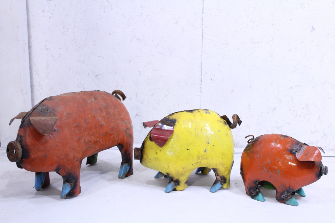 8" Small Metal Pig Yard Art - Recycled Metal Art - Garden Ornament