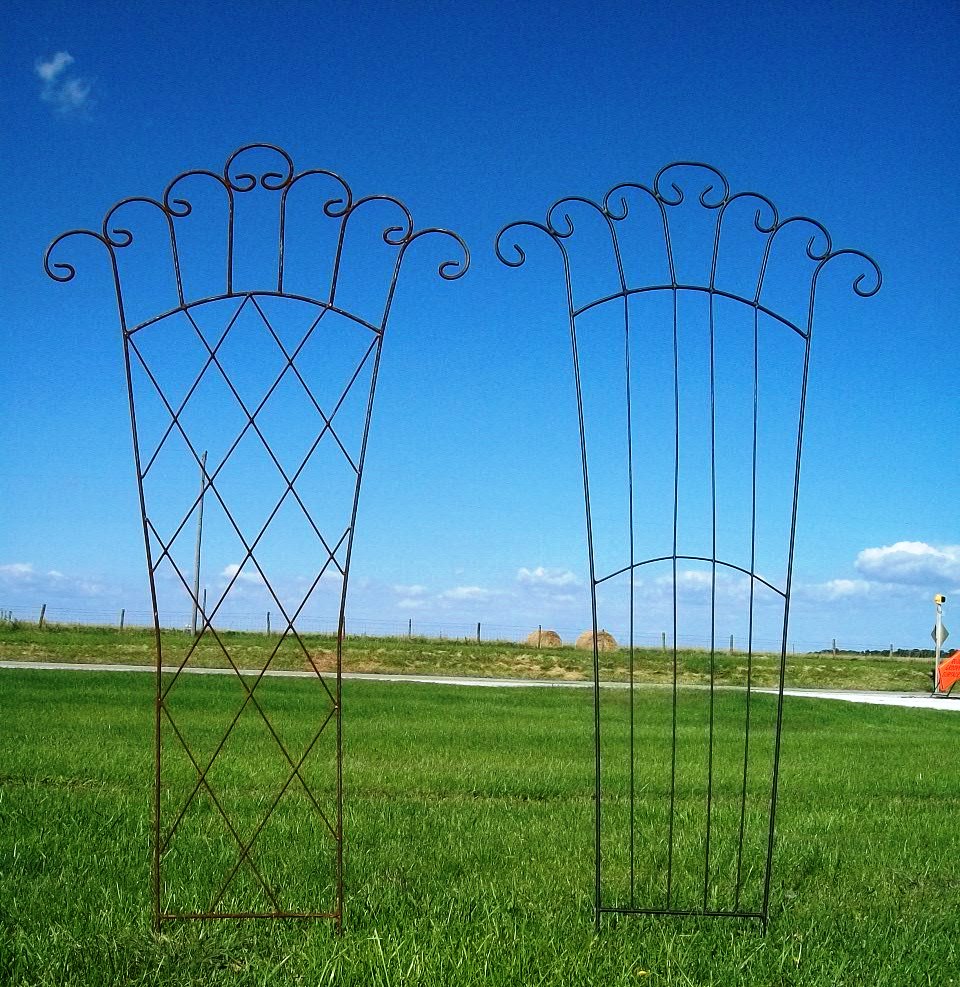 82" Wrought Iron Large 8 Spin Trellis