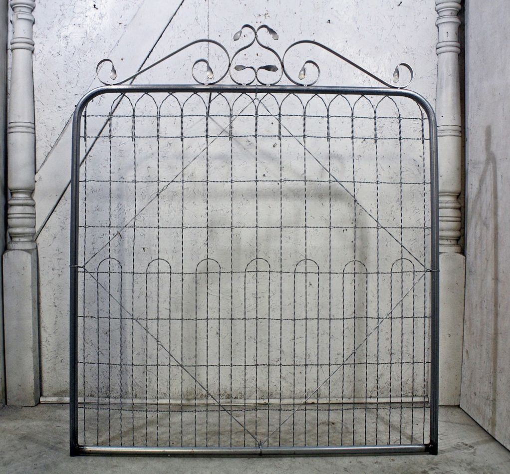 Sampling - 4ft Tall Galvanized Double Loop Wire Ornamental Gates