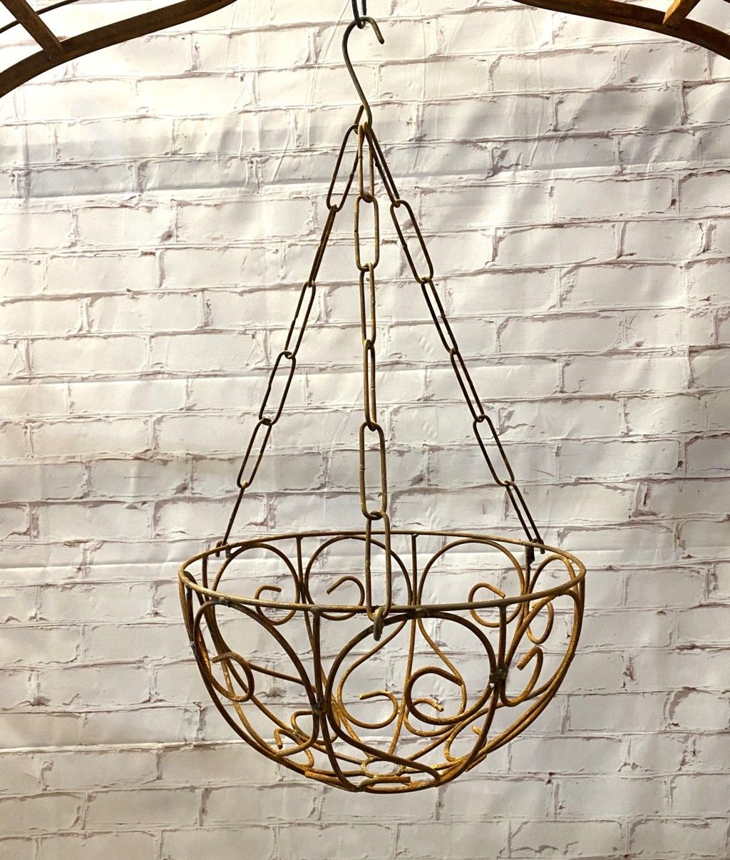 Wrought Iron 16" Hanging Basket- Curly with Chain