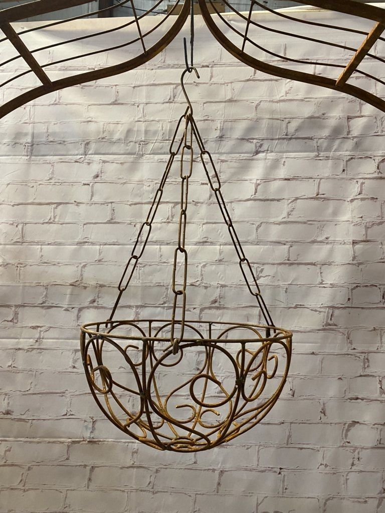 Wrought Iron 16" Hanging Basket- Curly with Chain