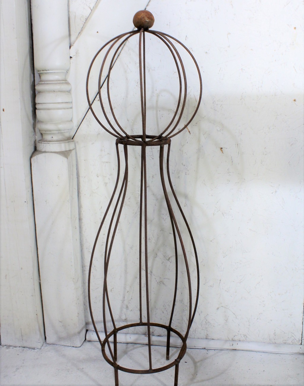 38" Bonnie Ball Top Topiary Trellis - Flower and Vine Support